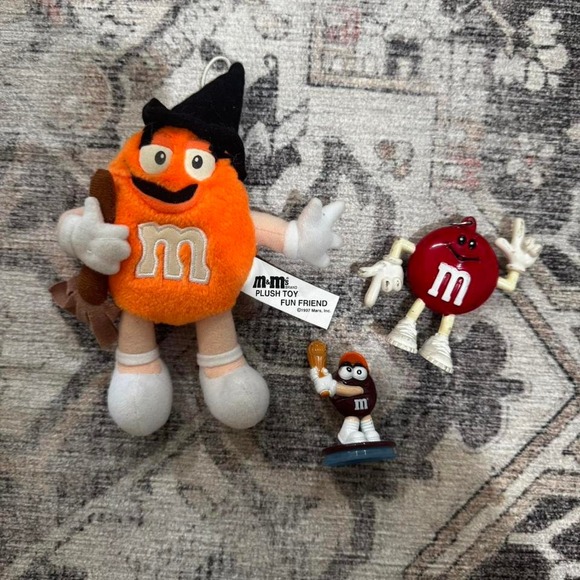 Small Pets | Mms Orange And White Plush Toy 2 Tall With 2 Mini Mms ...
